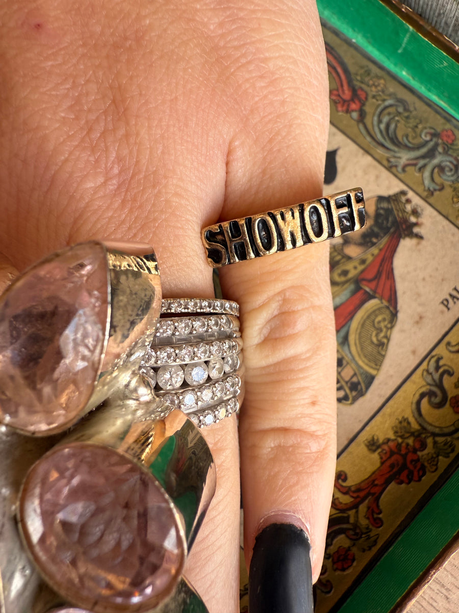 “Show Off” Pinky Ring – Poetry Tea Dollhouse